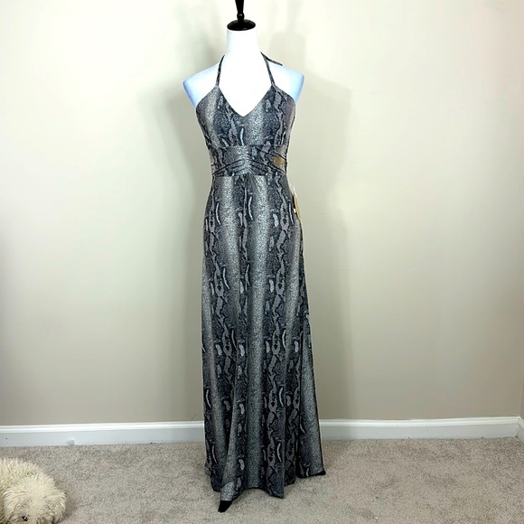 Apple Bottoms | Dresses | Vacation Apple Bottoms Gray Snakeskin Halter ...